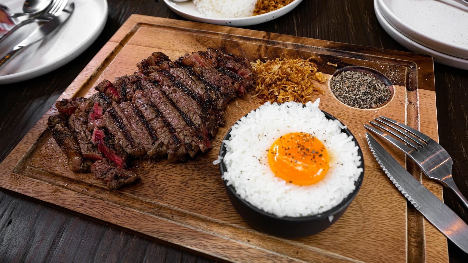 Eat Like a Barbarian: High-Protein, No-Nonsense Nutrition - Renegade ...